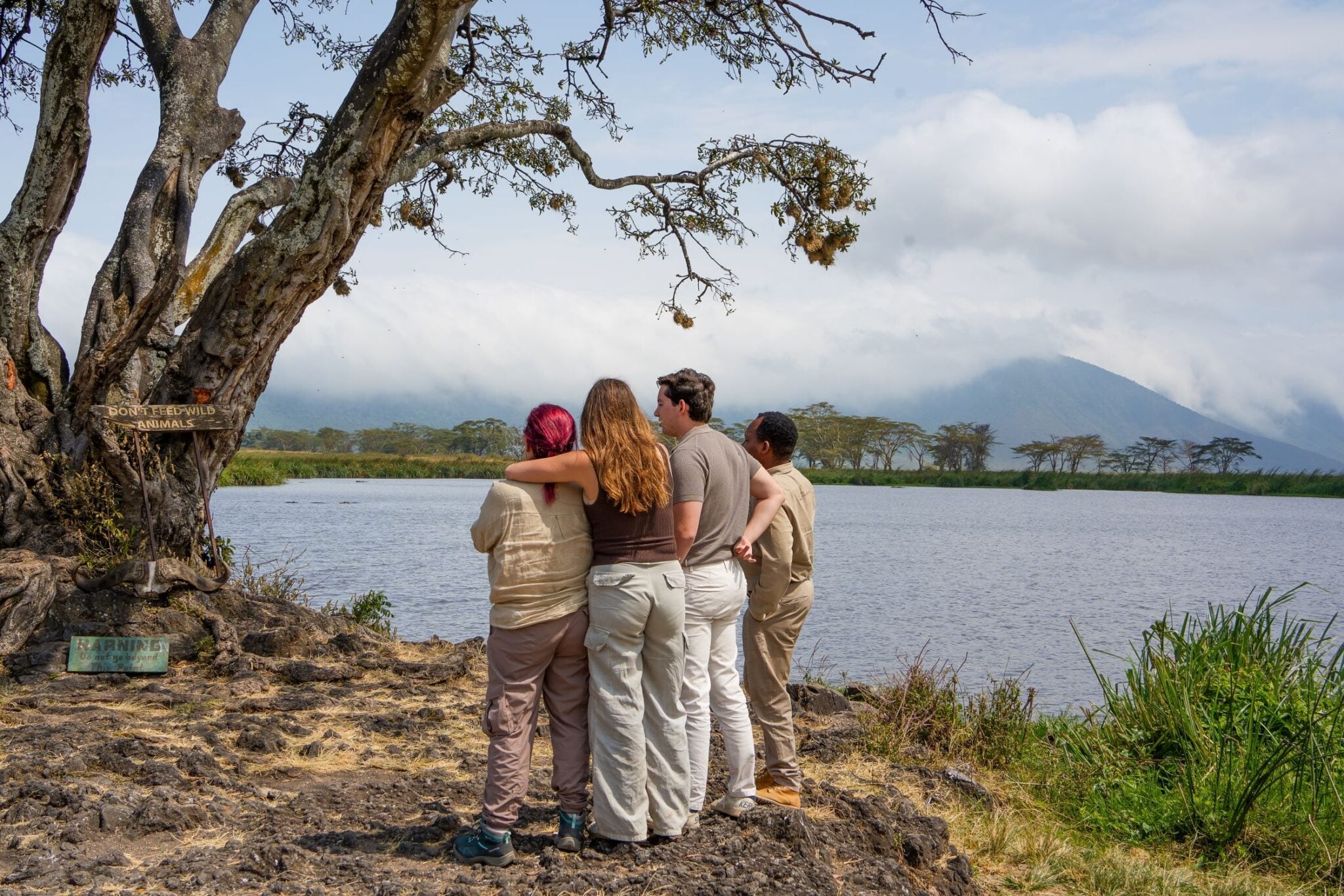 Lac Natron, paradis rouge des flamants roses | Tanzania Specialist